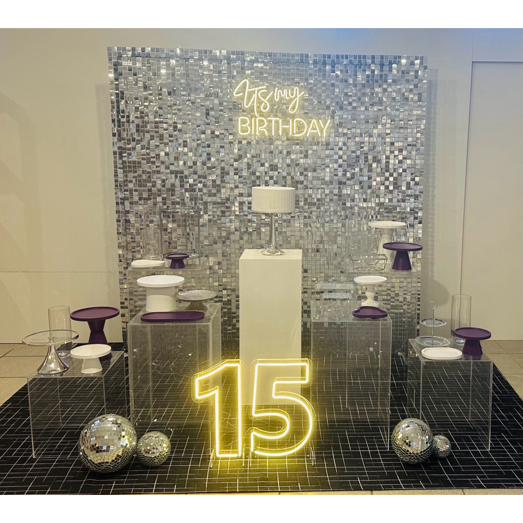 FESTA 15 ANOS SHIMMER PRATA E ROXO