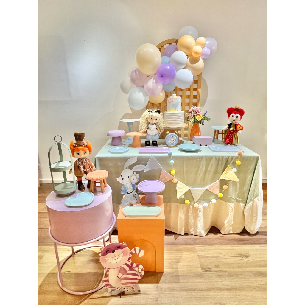 Kit Pegue e Monte Alice no País das Maravilhas