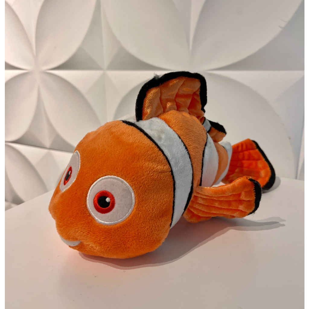 PEIXE NEMO DE PELÚCIA 25cm