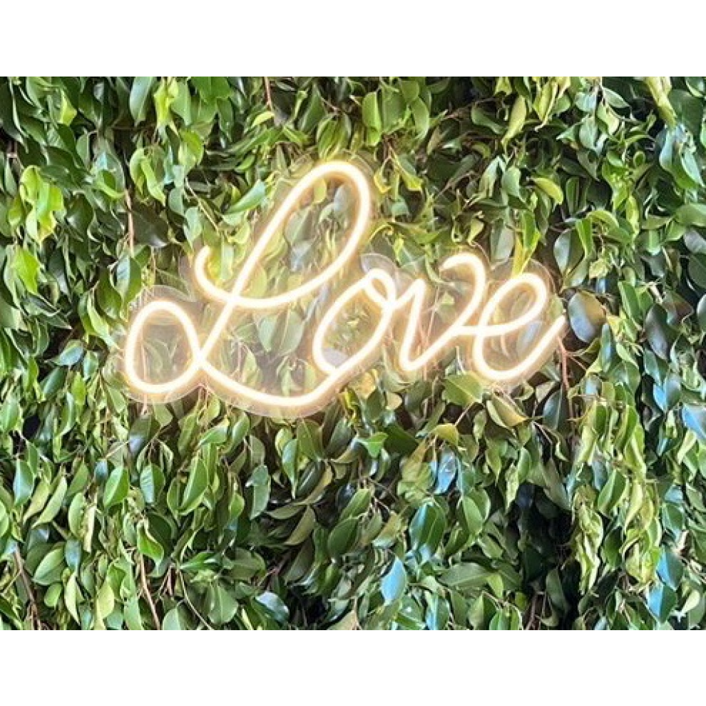 Letreiro Love em led