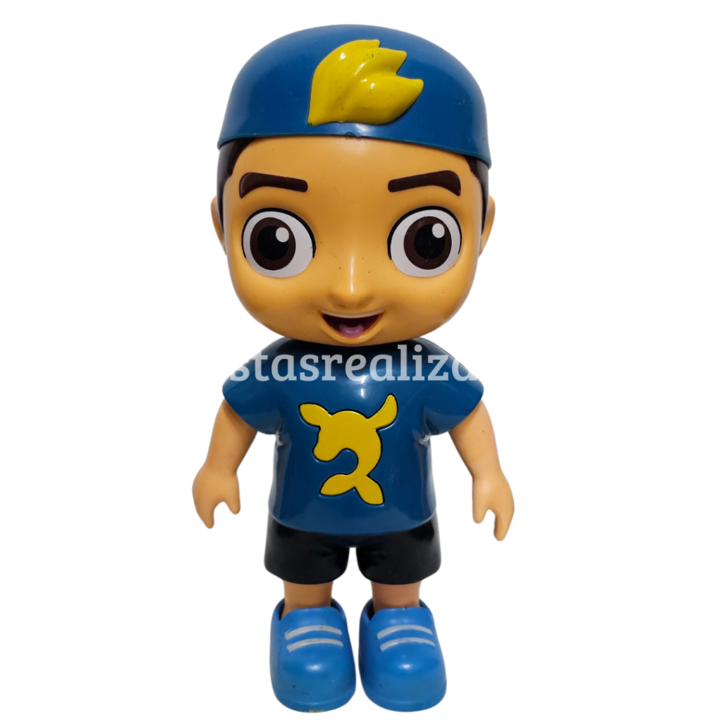 BONECO LUCCAS NETO 1