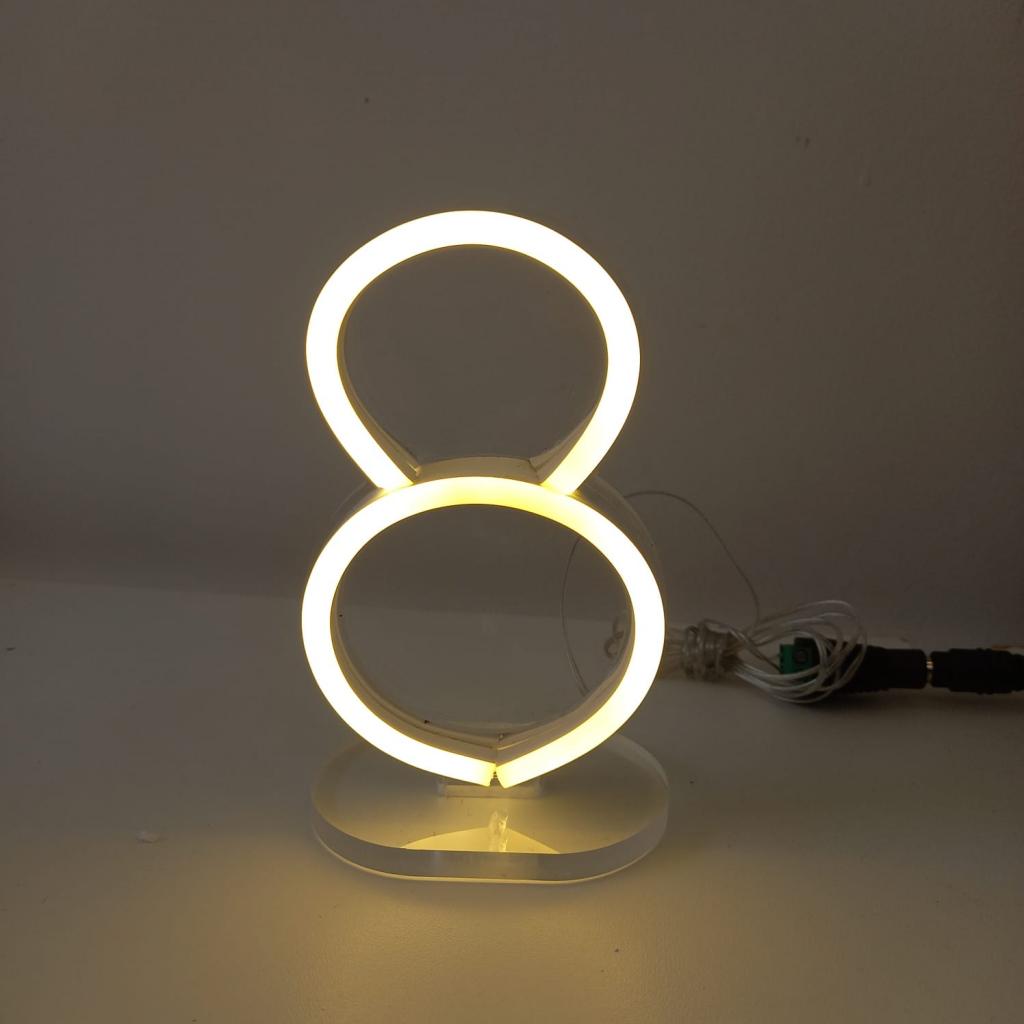 MINI LED DE MESA NUMERO 8