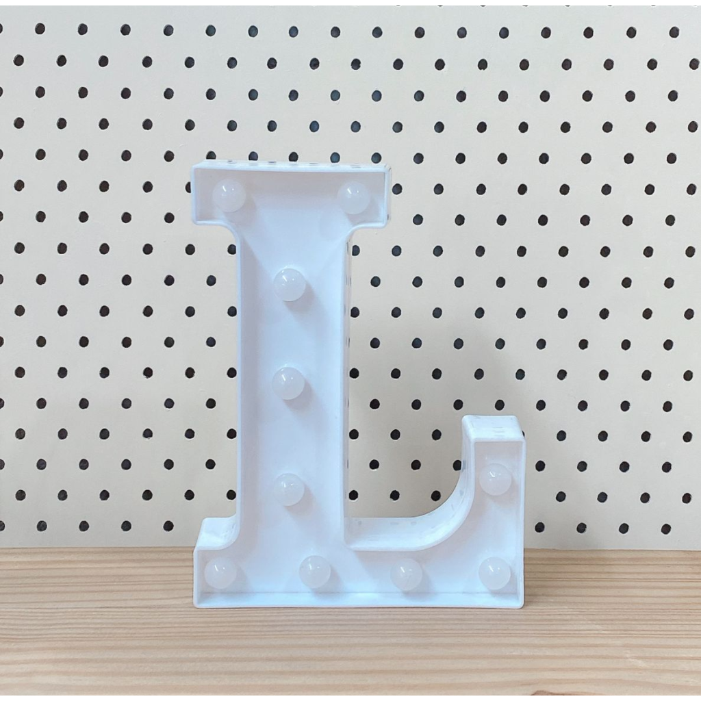LETRA L DE LED 22 cm de mesa