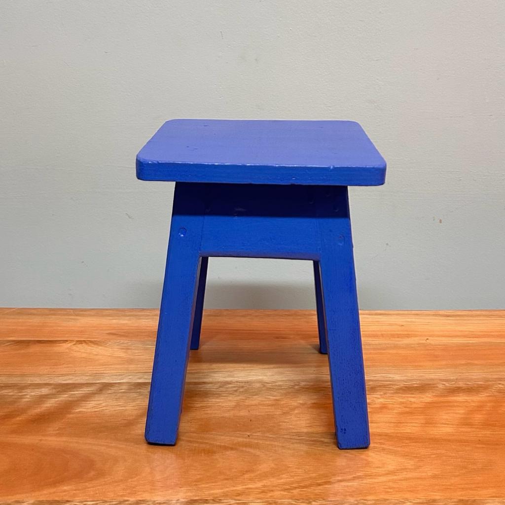 BANQUINHO AZUL FORTE